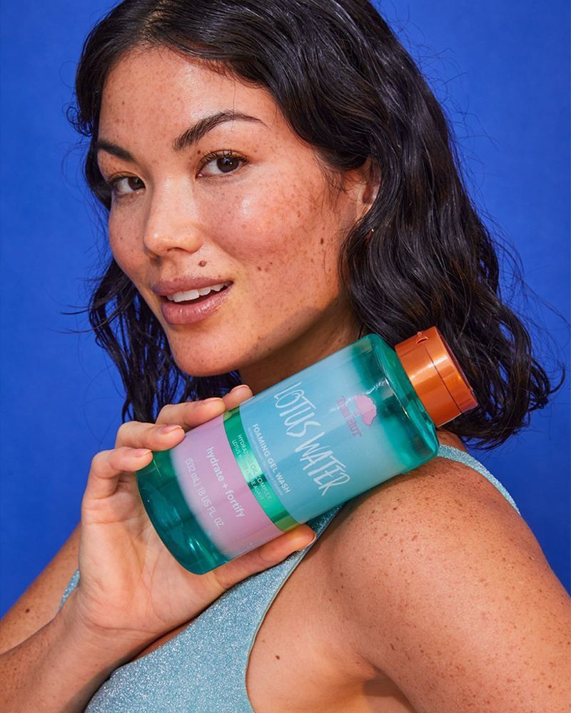 Lotus Water Foaming Gel Wash | Tree Hut | The Paper Store