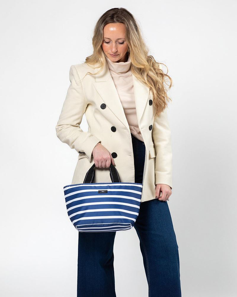 Nooner Insulated Lunch Bag in Nantucket Navy | SCOUT | The Paper Store