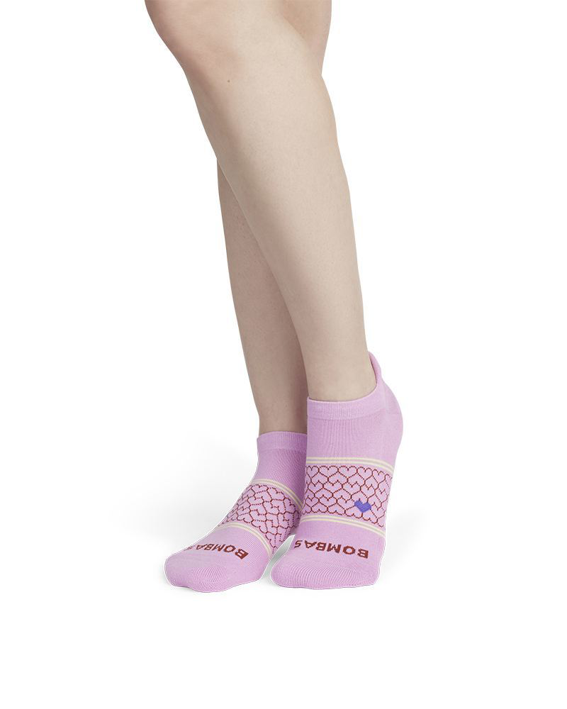 Heart Honeycomb Stripe Ankle Socks in Wildflower | Bombas | The Paper Store