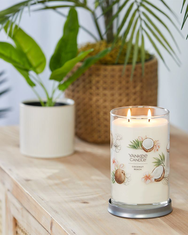 Coconut Beach Signature Large Tumbler Candle | Yankee Candle | The ...
